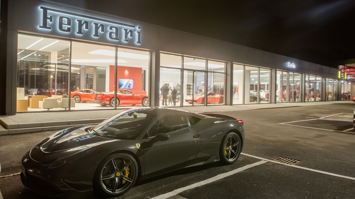 Berlin: Riller & Schnauck startet Ferrari-Showroom - autohaus.de