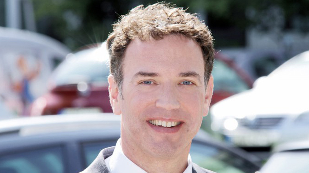 Online-Versicherung: David Stachon wird neuer CEO der CosmosDirekt ...